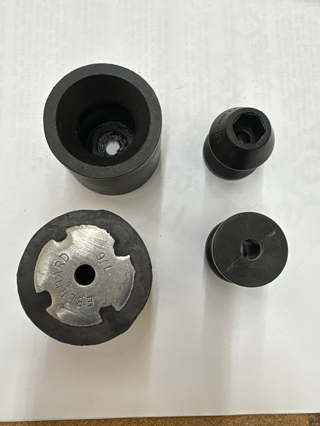 Black Plastic and Rubber Plunger Catch: Secure and Durable Latch Solut ...